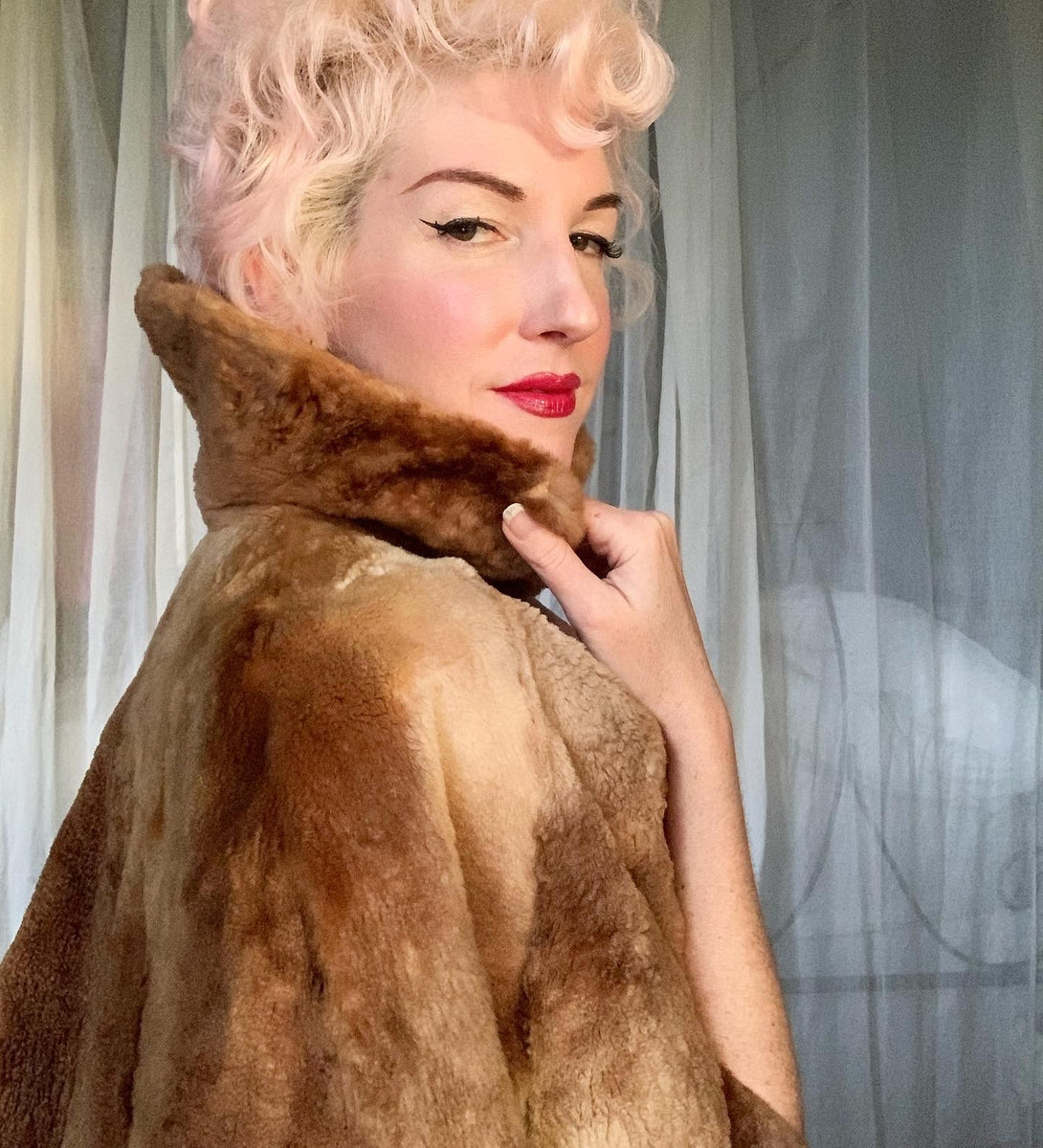 Luxurious 1930s Custom Made Sheared Sable Fur Cape – butchwaxvintage